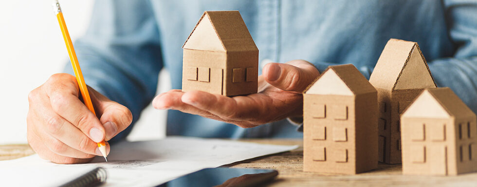 Why Investing in Rental Real Estate VS Stocks is a Smart Strategy ...